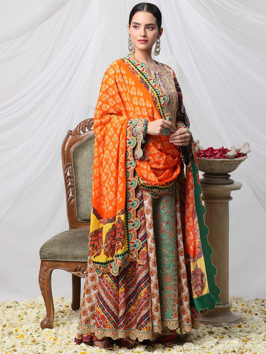 Indira Ameeran suit – shopnavaa